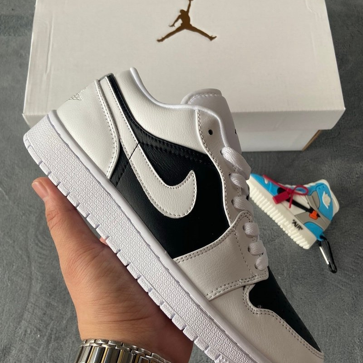 Air Jordan 1 Low 'Panda' - DC0774 100